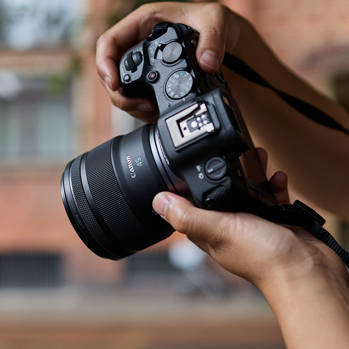 Canon RF 45 mm f/1.2 STM - Obiektywy do bezlusterkowców - Foto - Sklep ...